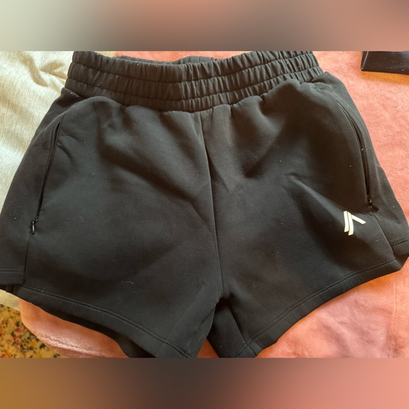 Alphalete | Shorts | Alphalete Black Athletic Shorts | Poshmark